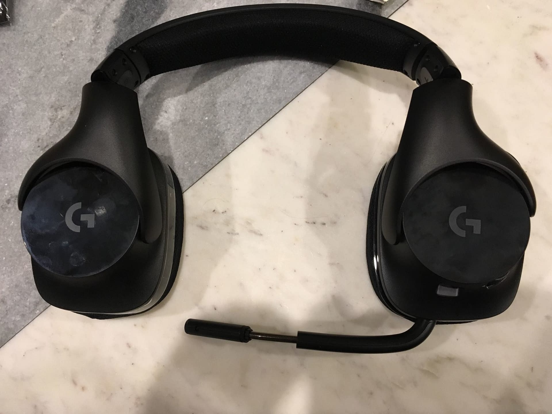 Logitech's G533 Wireless Headphones Have Fantastic Sound Quality but ...
