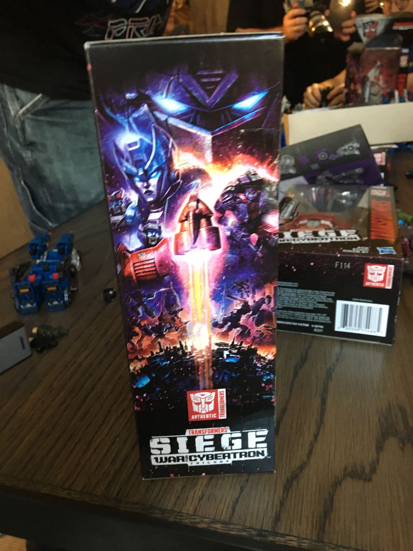 We Take a Look at the New Transformers War For Cybertron: Siege Line ...