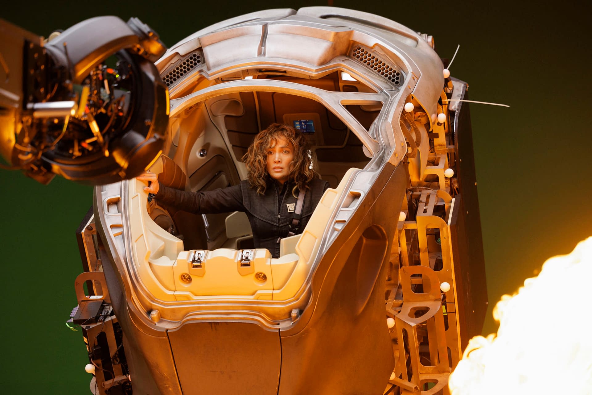 Atlas: Trailer And Images For Jennifer Lopez's New Netflix Film