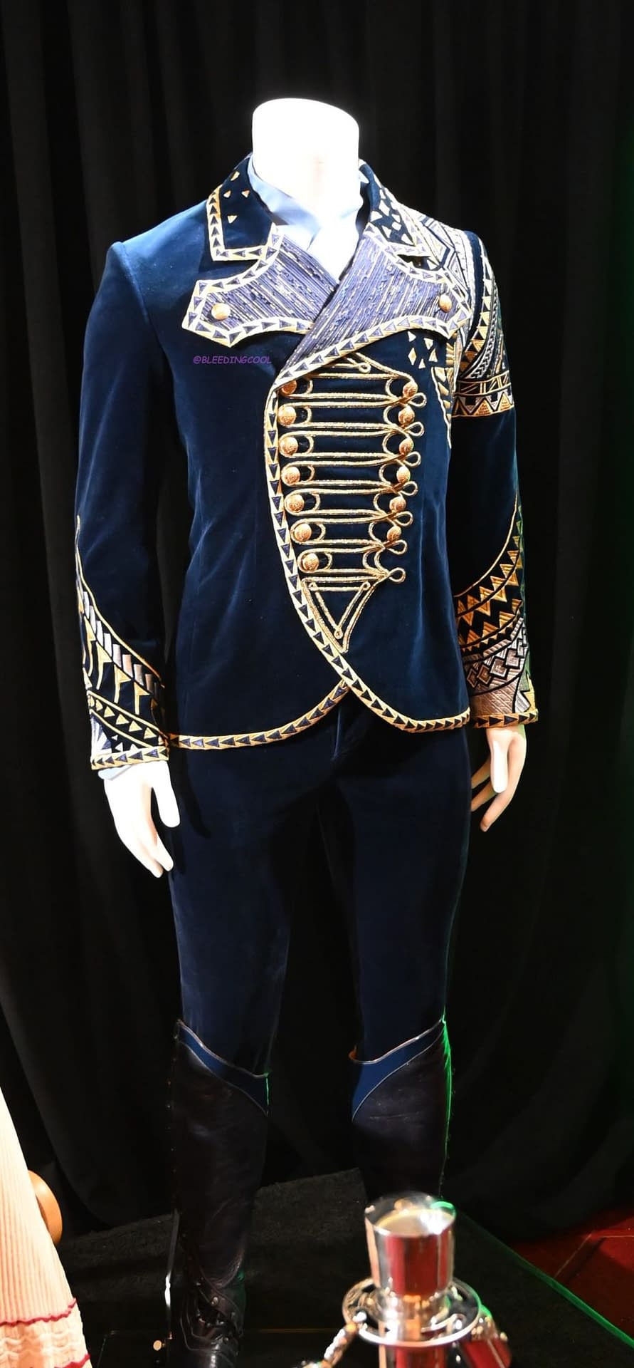 Wicked Costumes On Display At CinemaCon, And They Look Awesome