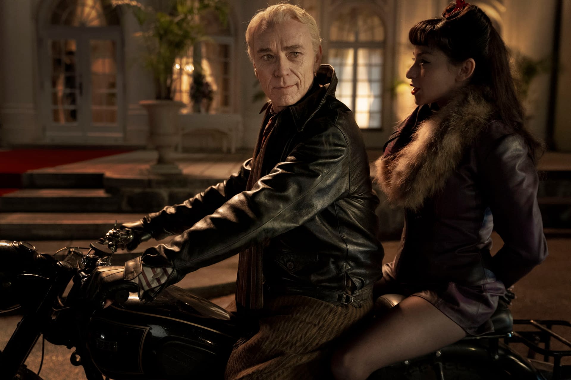 Interview with the Vampire S02E02 Preview: Santiago Takes The Stage