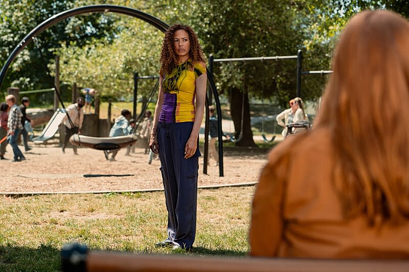Yellowjackets S03E05: Did Tai Do That? Preview: Shauna/Walter Team-Up