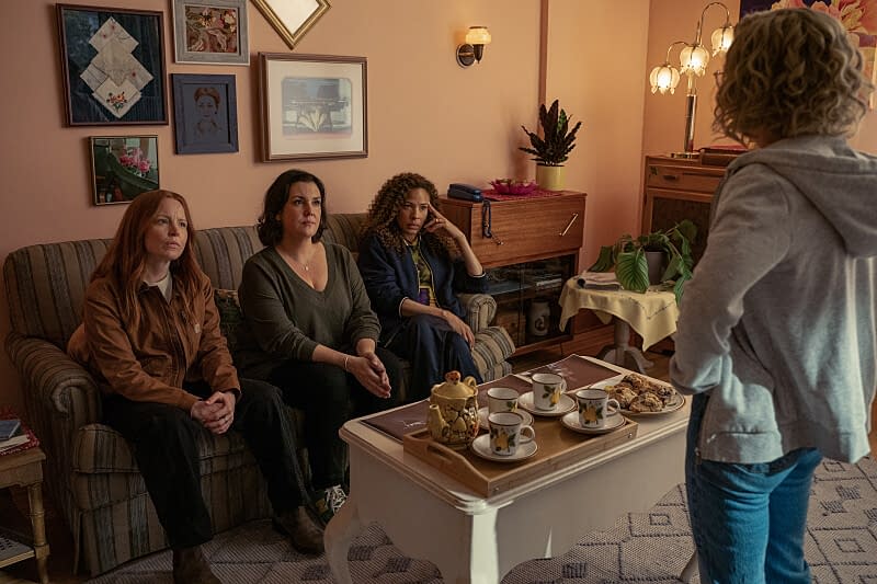 Yellowjackets S03E05: Did Tai Do That? Preview: Shauna/Walter Team-Up