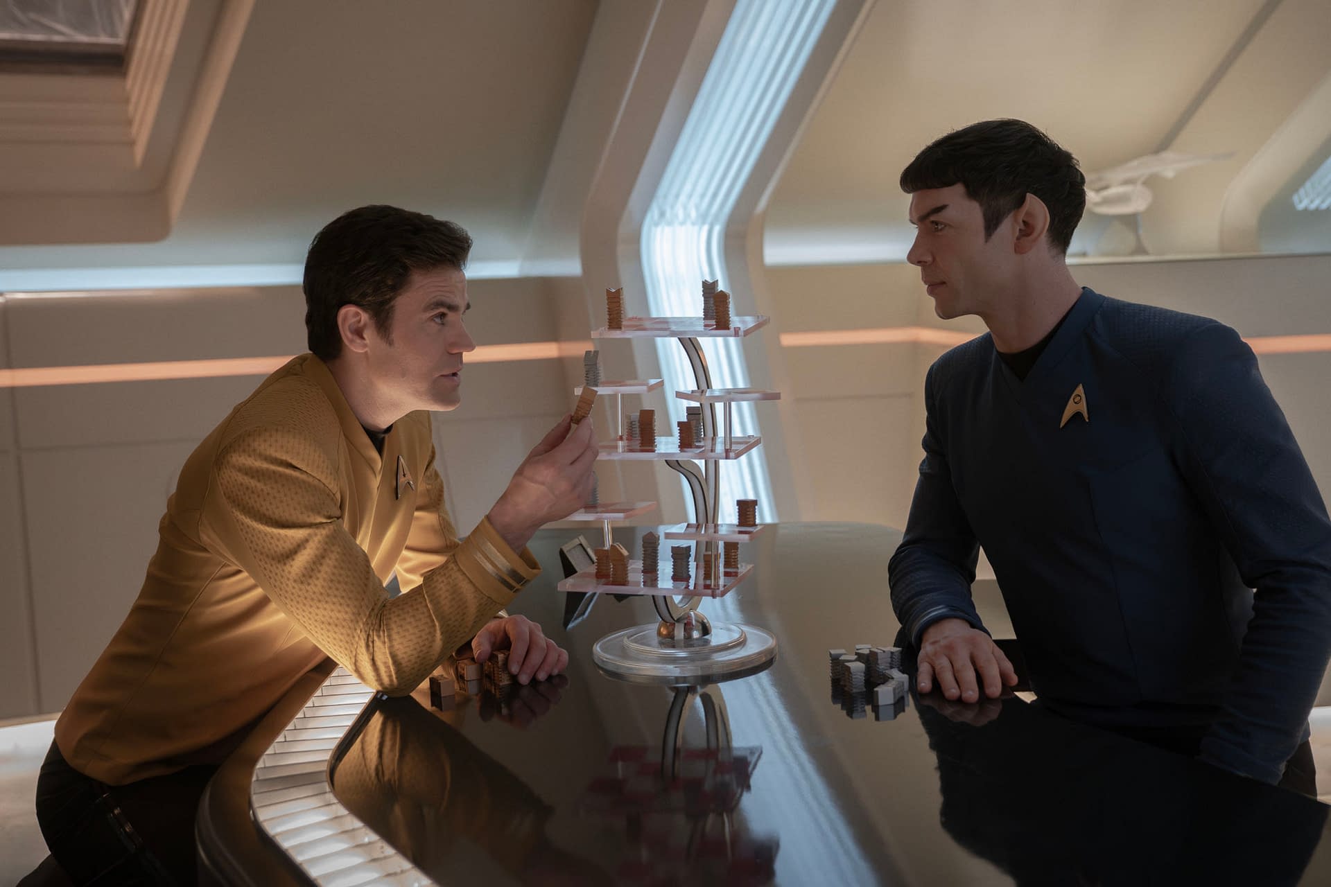 Strange New Worlds Star Ethan Peck on Building Spock/Kirk Relationship
