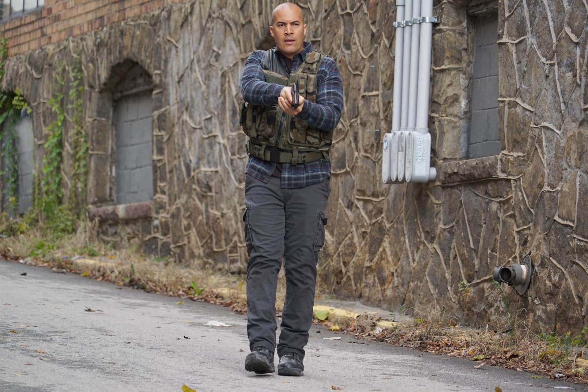 The Gifted Season 2 Episode 16: Promo, Summary, 7 New Images, and Time ...