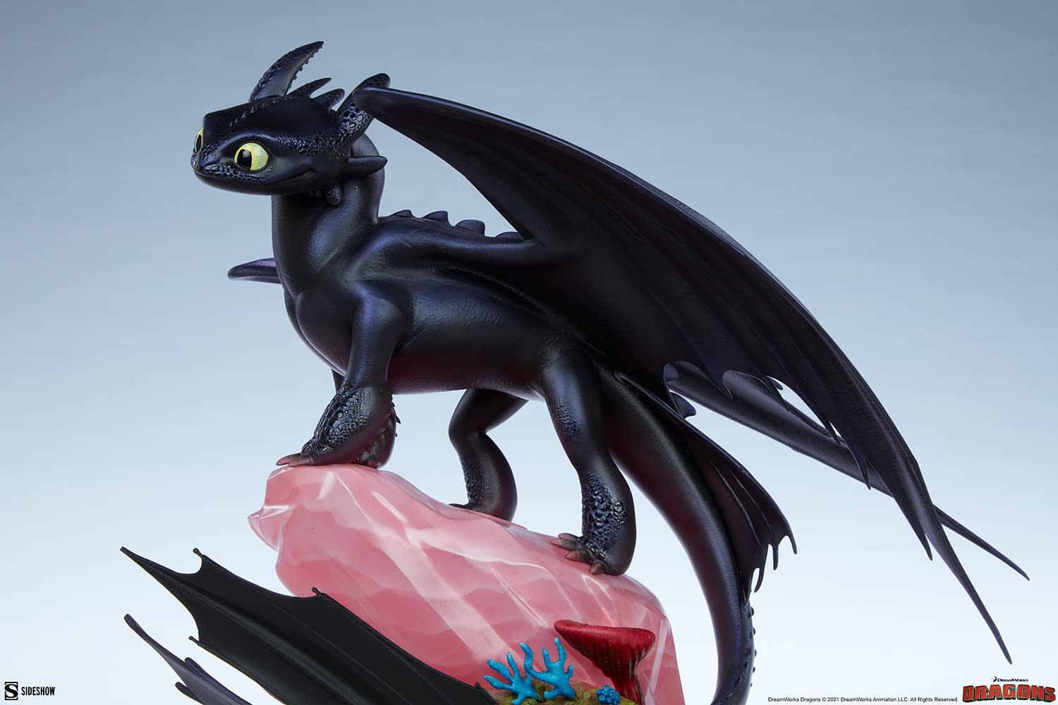 How to Train Your Dragon Toothless Comes to Life With Sideshow